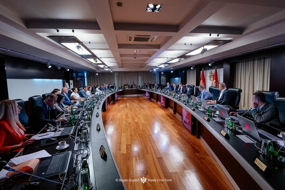 Odluka Vlade: Četrdeset studenata FCJK finansiraće se iz državnog budžeta - Cetinjski List